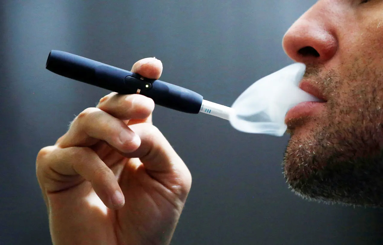 HEATED TOBACCO VS VAPING : PSYCHOLOGICAL ANALYSIS - Sweetch